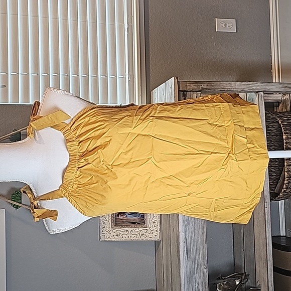 Who What Wear | Tops | Who What Wear Mustard Shoulder Tie Tank | Poshmark